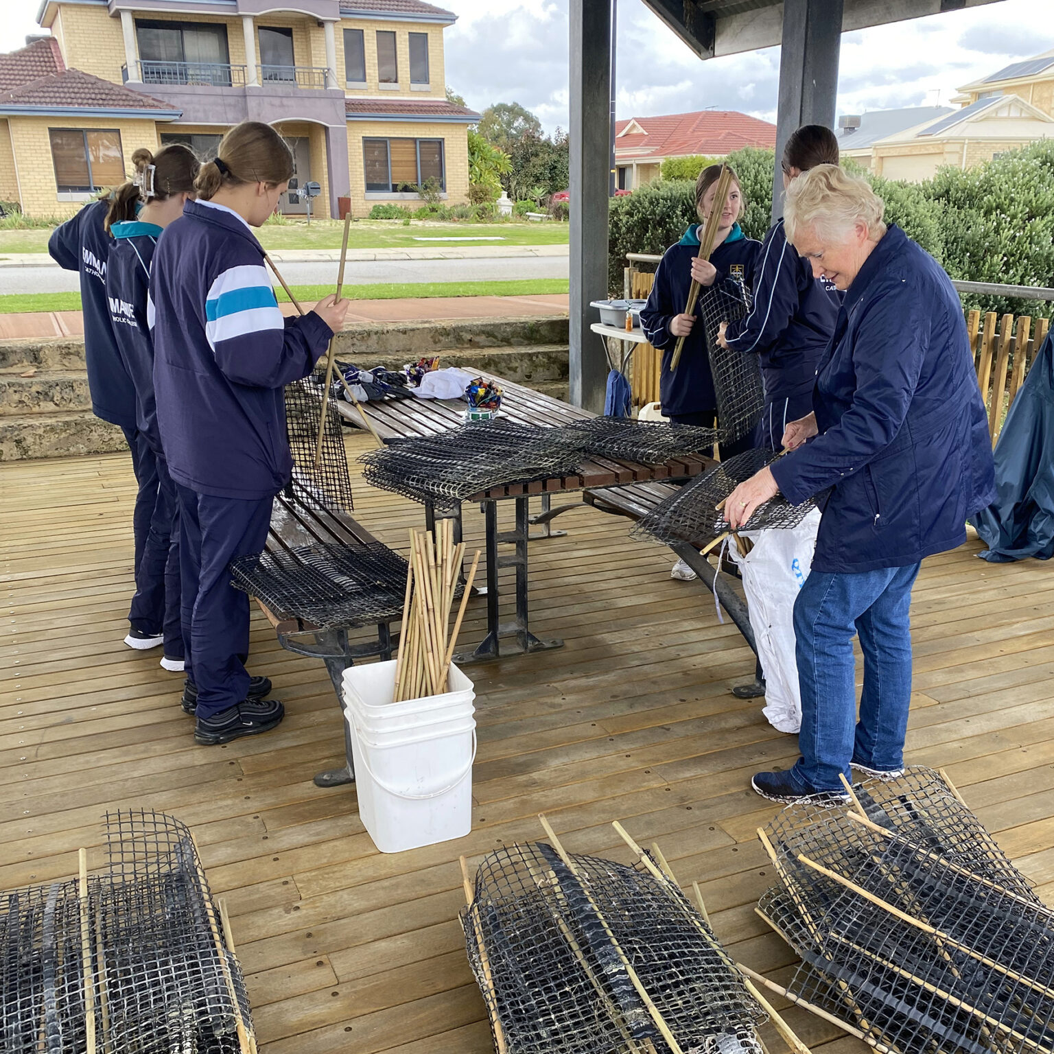 Bush Rangers help release turtles – Emmanuel Catholic College
