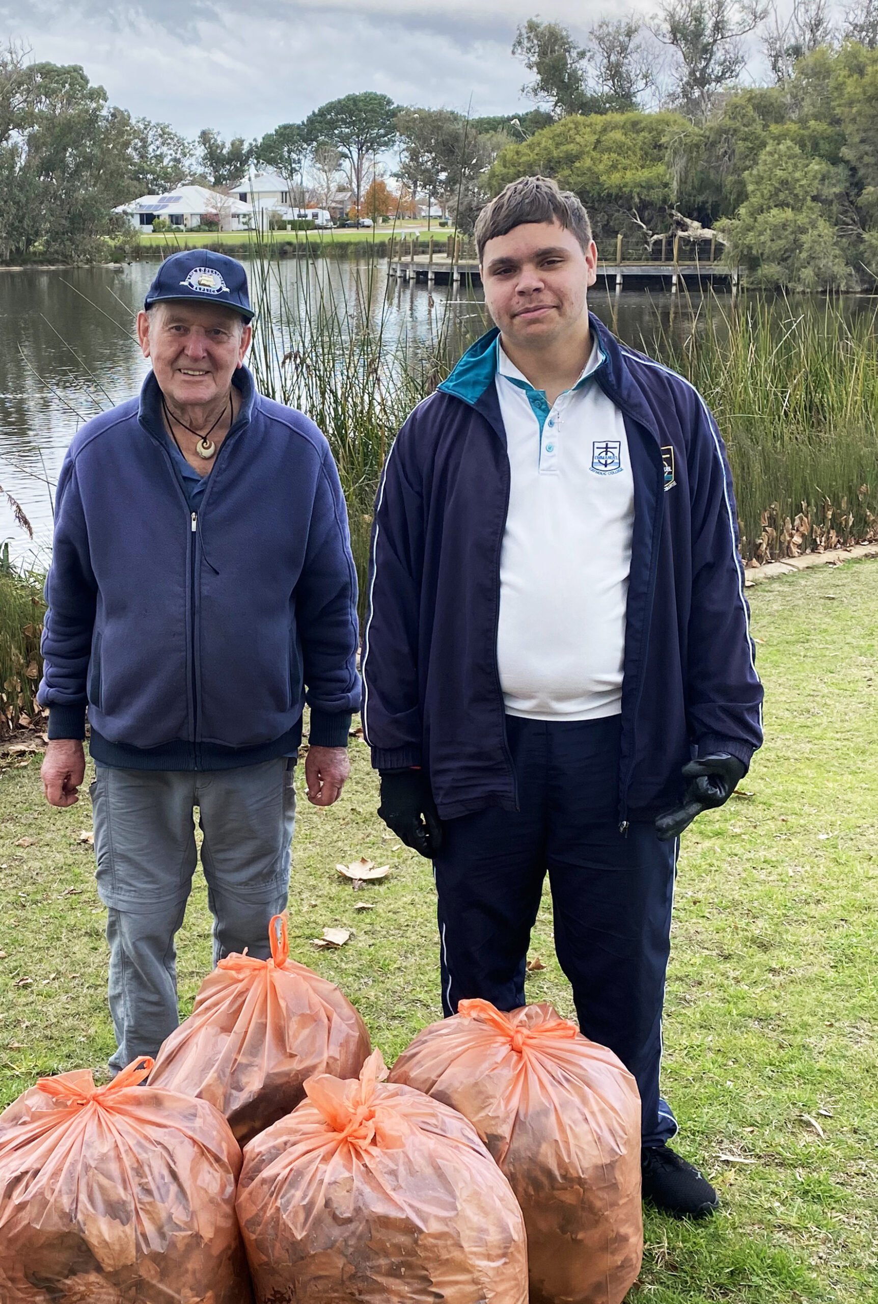 Bush Rangers help release turtles – Emmanuel Catholic College